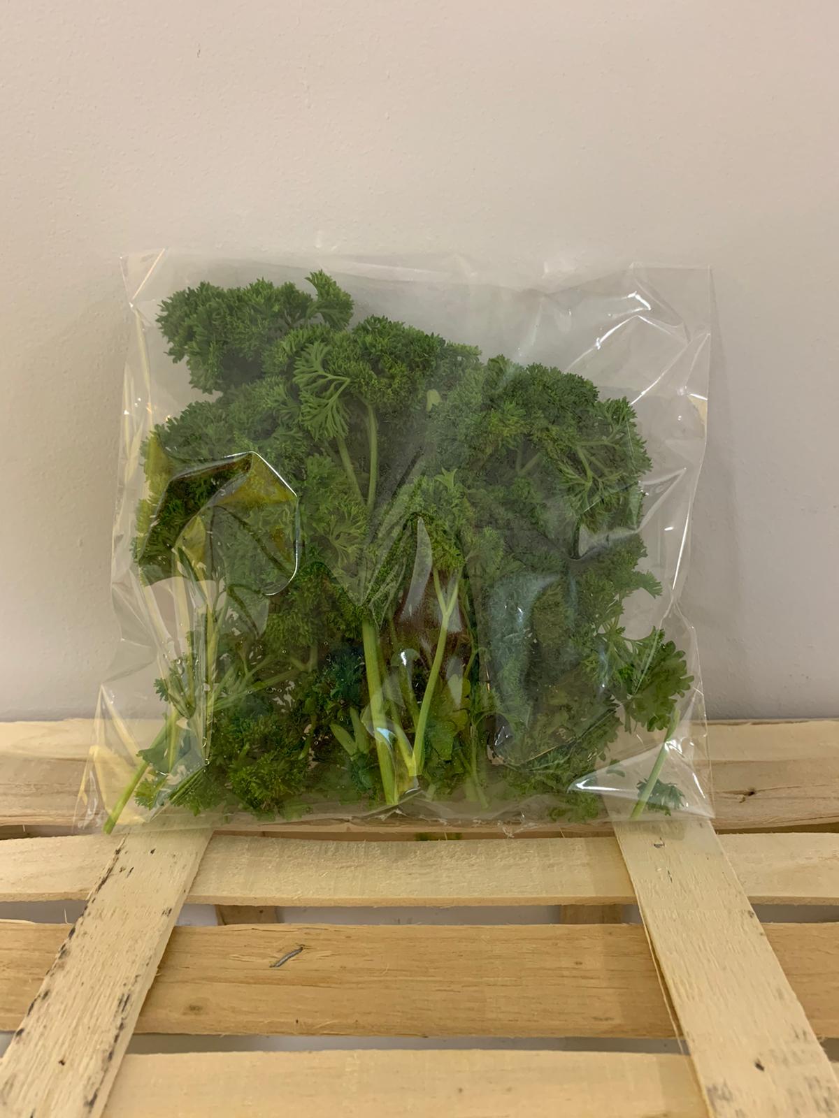 Fresh Curley Parsley 30g – The Fruit Basket Shop
